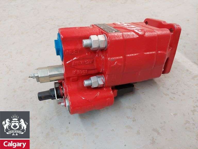 Unused Hydraulic Pump - Michener Allen Auctioneering Ltd