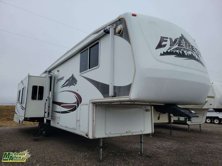 2006 Keystone Everest 344J 34ft. T/A 5W - Michener Allen Auctioneering Ltd
