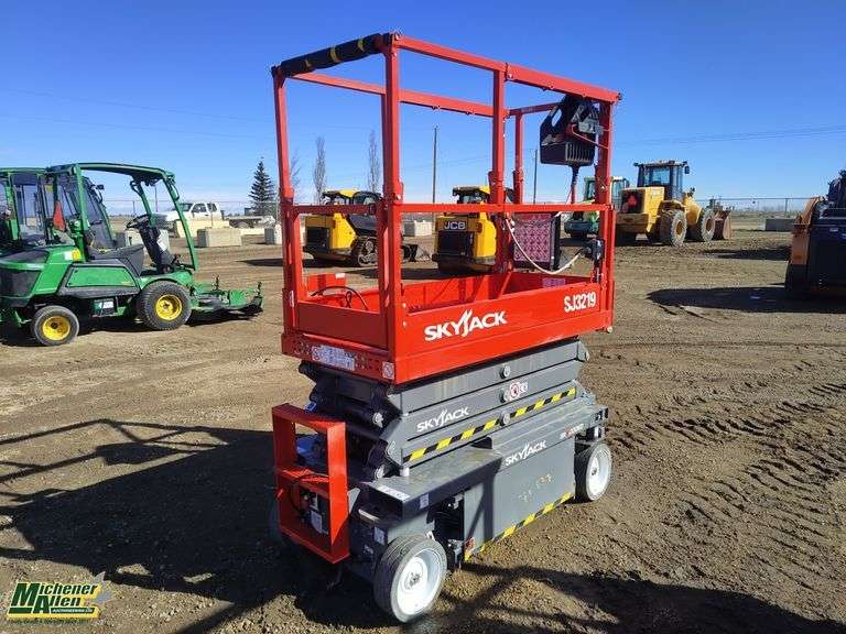 2024 Unused Skyjack SJ3219 500 LB Electric Scissor Lift - Michener Allen Auctioneering Ltd