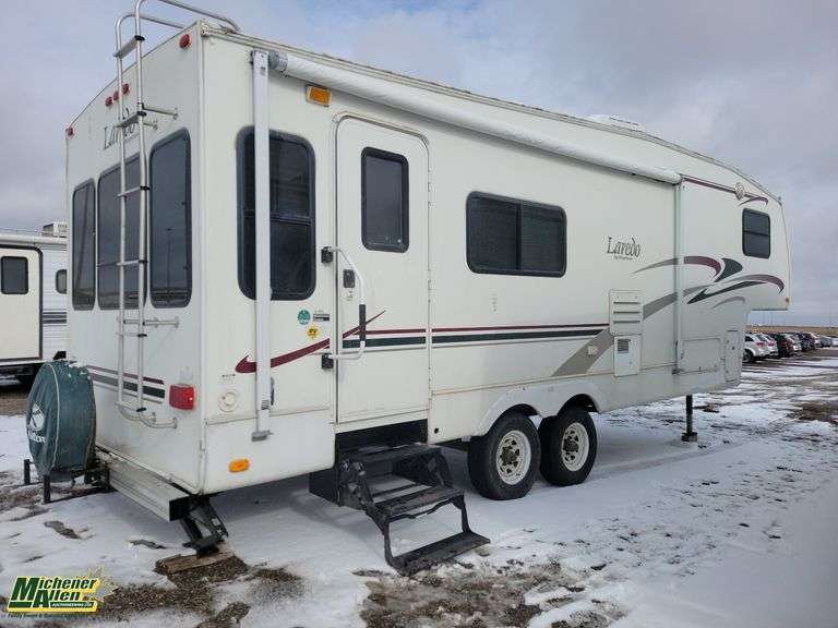 2003 Keystone Laredo 27RL 27ft. T/A 5W - Michener Allen Auctioneering Ltd