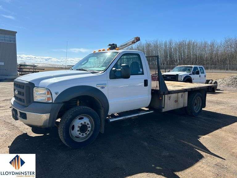 2005 Ford F-450 Super Duty RWD S/A Liftmoore L-121-7 Picker Deck Truck ...