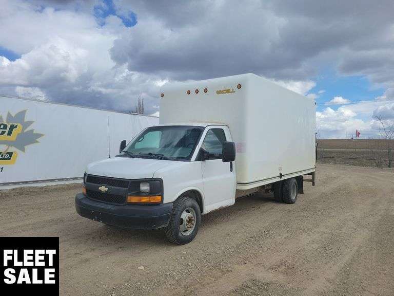 2015 Chevrolet Express S/A Cube Van - Michener Allen Auctioneering Ltd