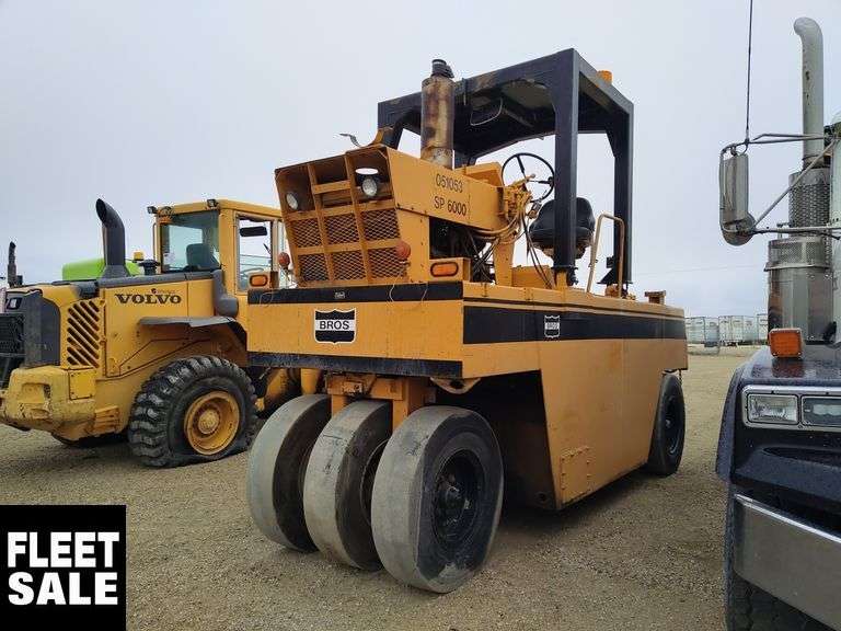 Non-Operable 1977 Bros SP-6000-B Rubber Wheeled Compactor - Michener ...