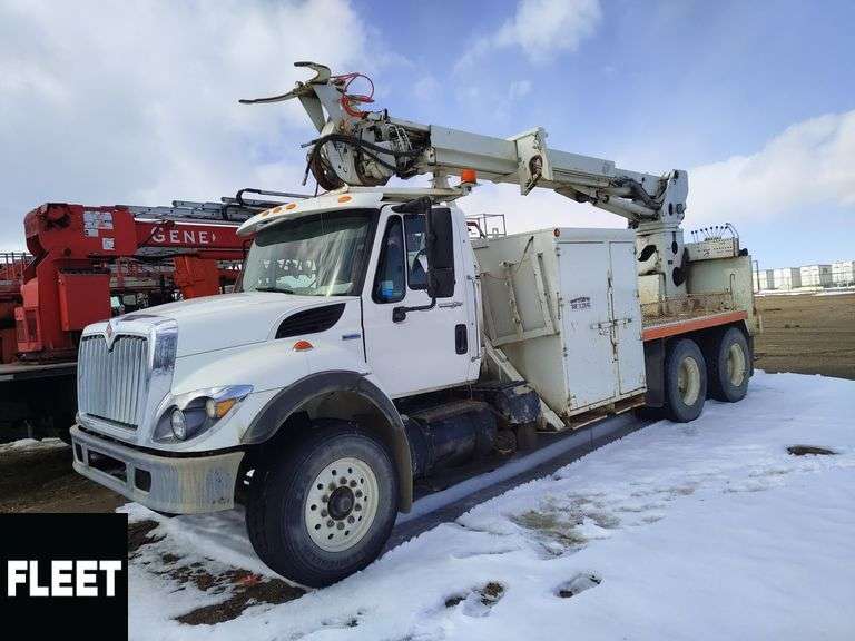 Non-Operable 2008 International WorkStar 7500 T/A Digger Derrick Truck - Michener Allen ...