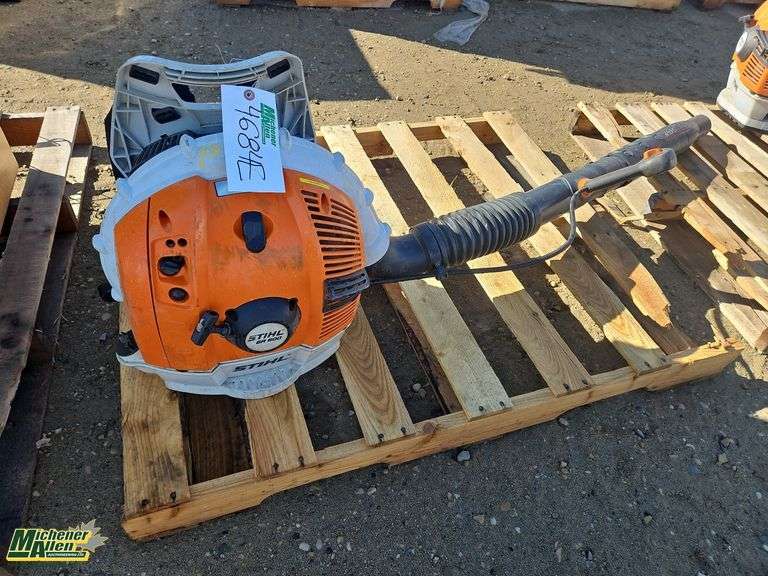 Pallet with Stihl Leaf Blower- Qty.1 - Michener Allen Auctioneering Ltd