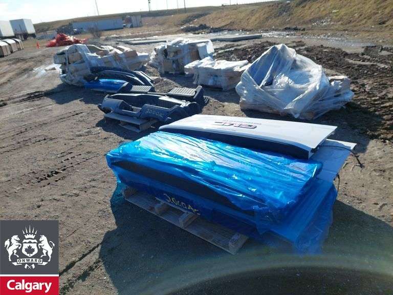 8 Pallets Miscellaneous Unused and Used Auto Parts - Bumpers ...