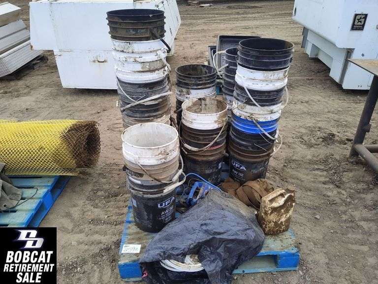 Pallet of Empty Pails - Michener Allen Auctioneering Ltd