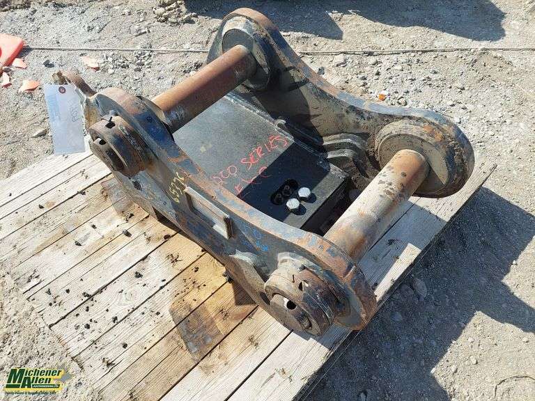 Excavator Adapter/Coupler Caterpillar 200 Series - Michener Allen ...