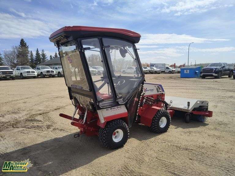 Ventrac 4500Y Tractor - Michener Allen Auctioneering Ltd