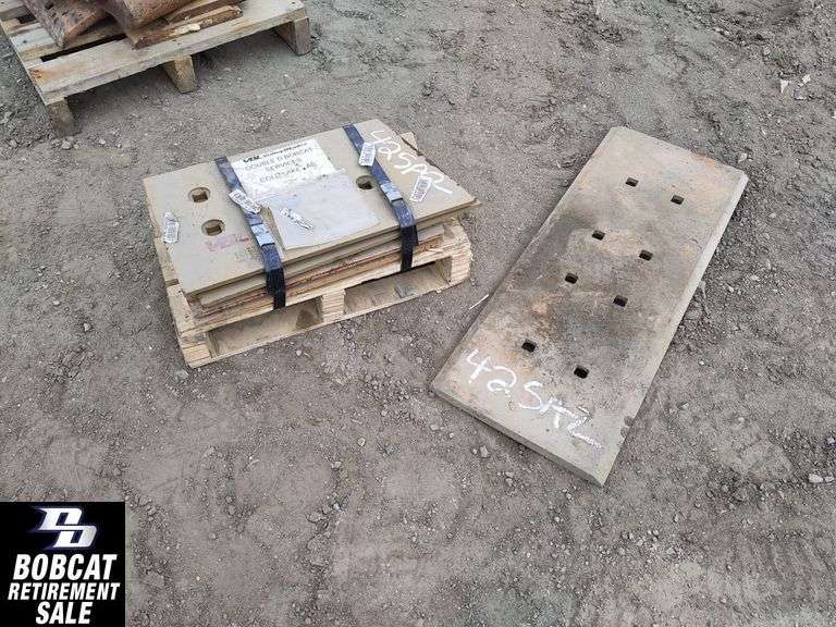 Dozer Cutting Edges - Michener Allen Auctioneering Ltd