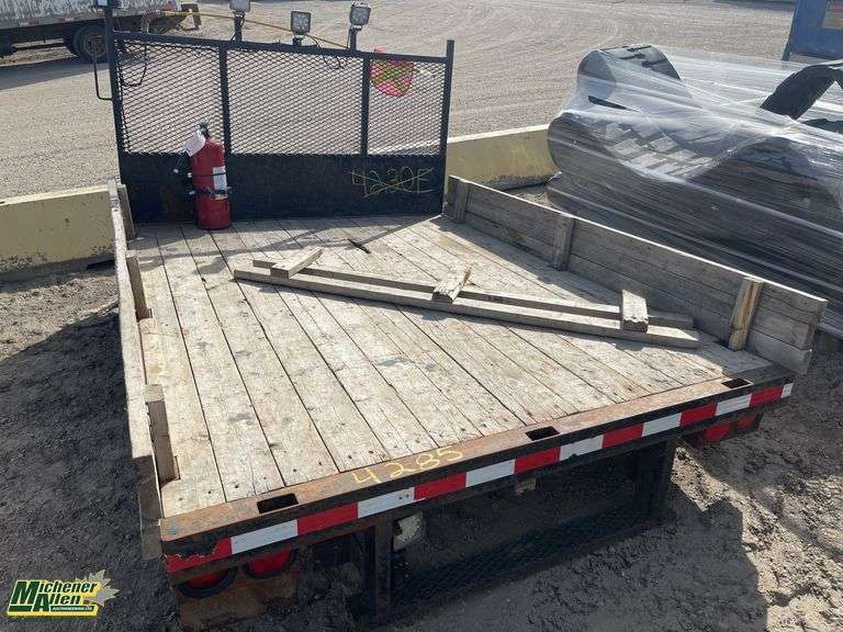 9ft Truck Deck with Headache Rack, Beacon, Buggy Whip and Removable ...
