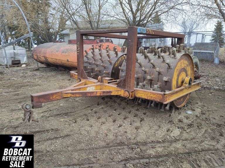 Pull Behind Sheeps Foot Packer - Michener Allen Auctioneering Ltd