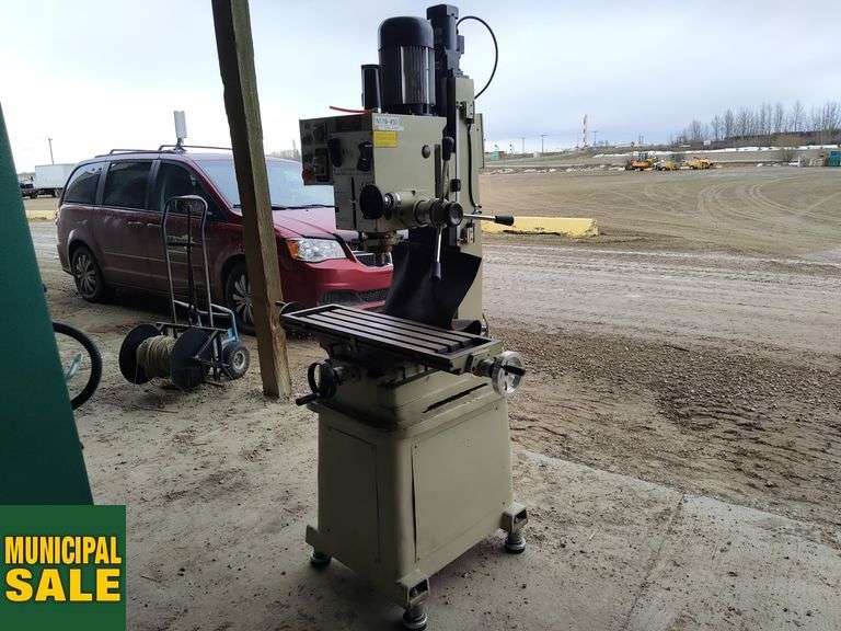 Force International FRV30-GH--45M Geared Head Drilling and Milling ...