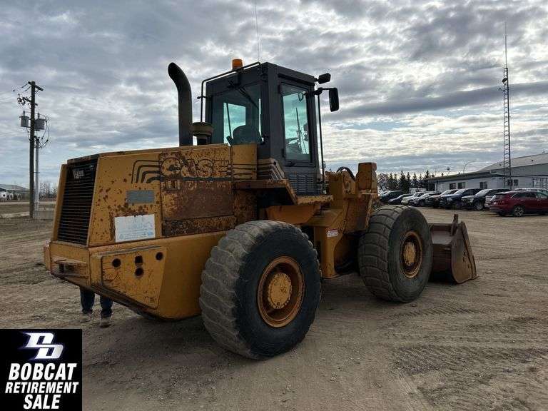 1995 CASE 621B Wheel Loader - Michener Allen Auctioneering Ltd