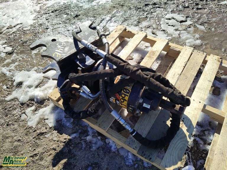 CAT Auger Attachment - Michener Allen Auctioneering Ltd