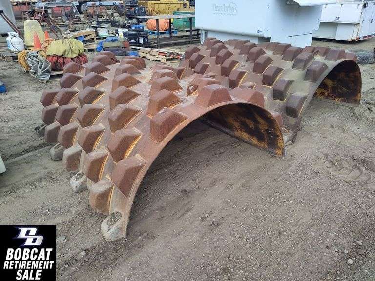 Dynapac 250D Pad Foot Shell - Michener Allen Auctioneering Ltd