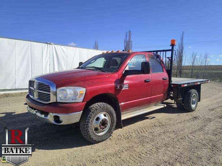 2008 Dodge Ram 3500 4x4 S/A Deck Truck - Michener Allen Auctioneering Ltd