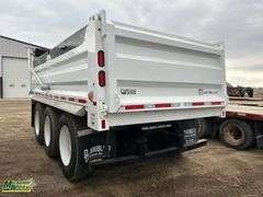 2006 SWS TRI/A Gravel Pup - Michener Allen Auctioneering Ltd