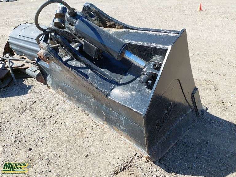 60" Wrist O Twist Excavator Digging Bucket WBM - Michener Allen ...
