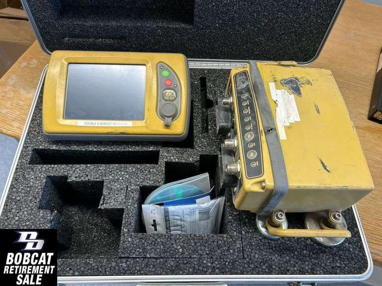 Topcon 3D-MC2 GPS System - Michener Allen Auctioneering Ltd