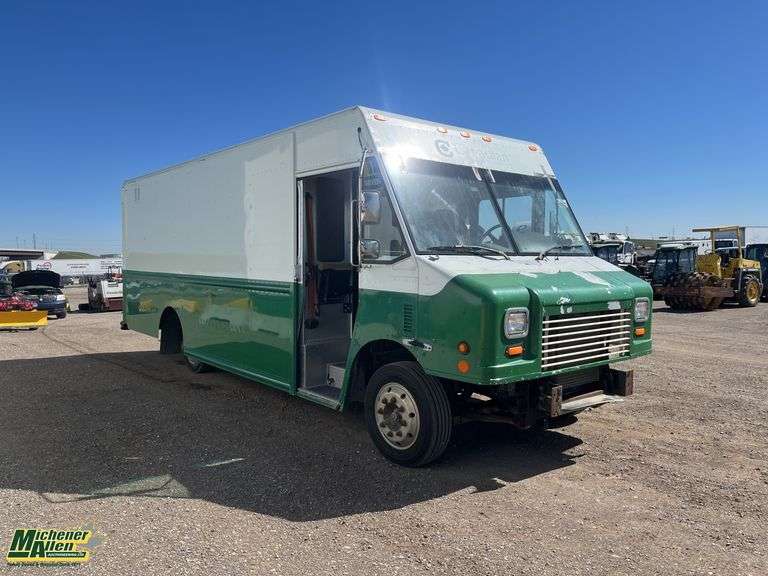 2010 Freightliner MT45 Chassis Diesel S/A Step Van - Michener Allen ...