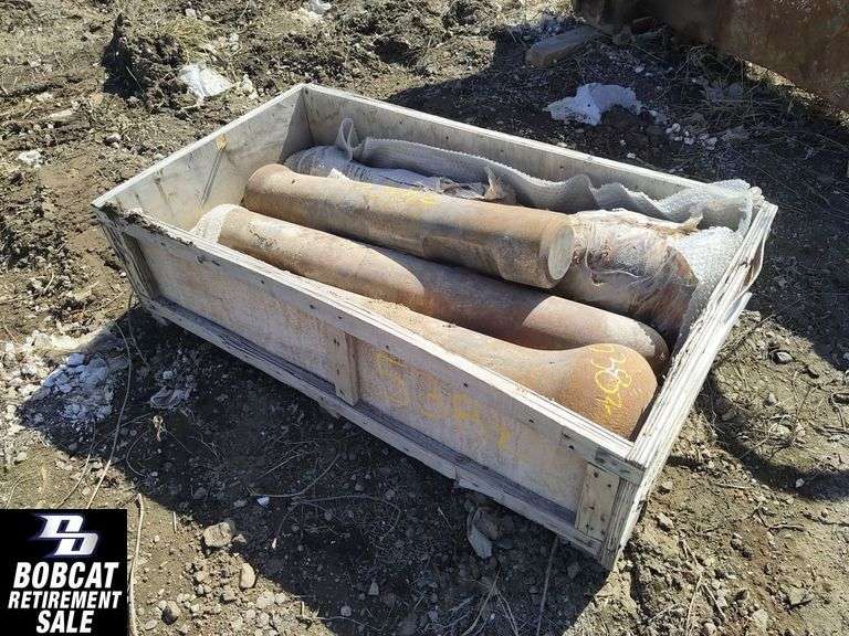 Crate of 4 Breaking Hammer Bits - Michener Allen Auctioneering Ltd