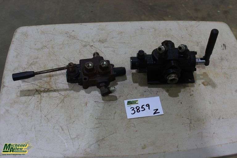 2 Hydraulic Control Valves with Fittings - Michener Allen Auctioneering Ltd