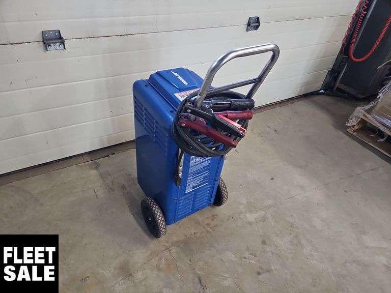 Heavy Duty Battery Charger - Michener Allen Auctioneering Ltd