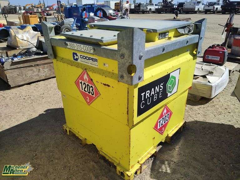 Western Trans Cube 1000 Litres - Michener Allen Auctioneering Ltd