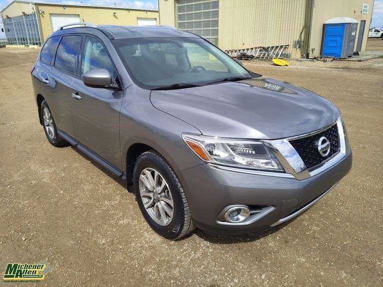 2015 Nissan Pathfinder 4x4 SV V6 4dr SUV - Michener Allen Auctioneering Ltd