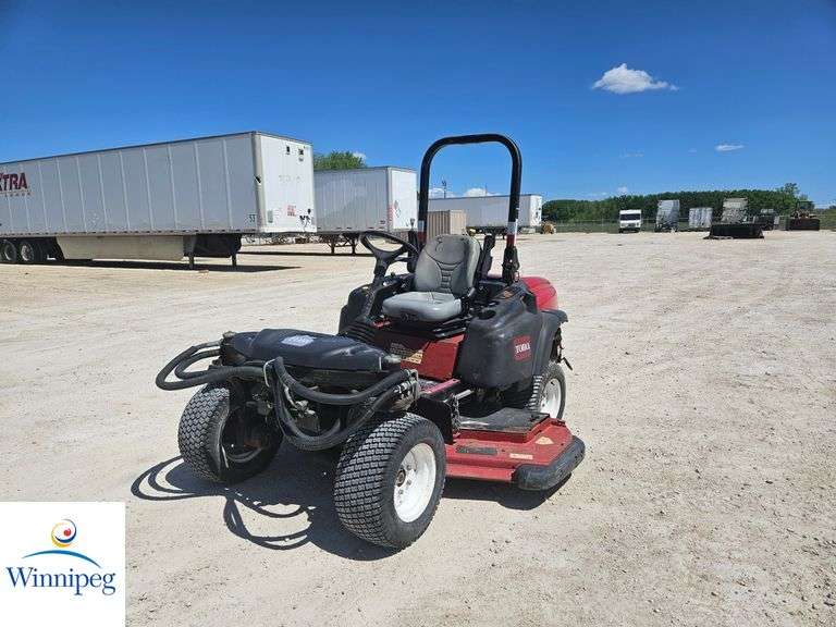 2011 Toro 30539 4x4 Mower - Michener Allen Auctioneering Ltd