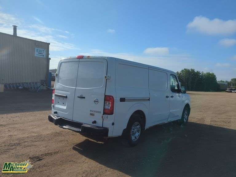 2016 Nissan NV 2500 HD S 3dr Cargo Van V6 w.Cabinets Cargo Van ...