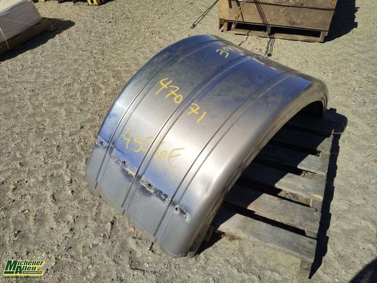 6 Steel Fenders - Michener Allen Auctioneering Ltd