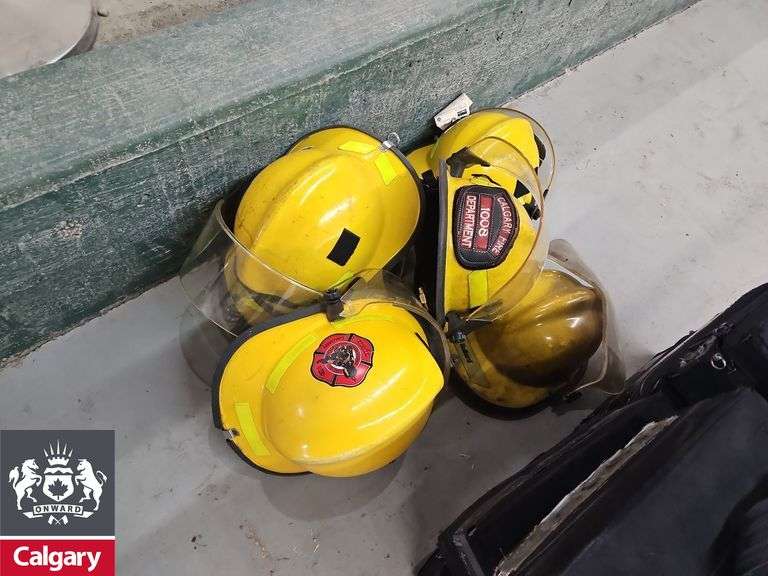 6x Yellow Fire Helmets - Michener Allen Auctioneering Ltd