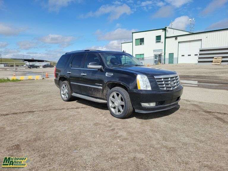 2011 Cadillac Escalade AWD Short 3rd Row 4dr SUV - Michener Allen ...