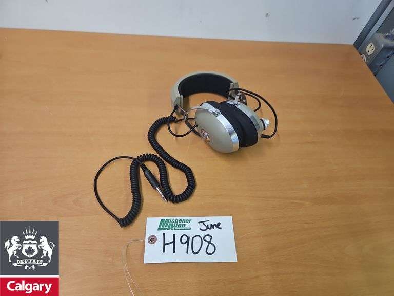 Koss Headphones - Michener Allen Auctioneering Ltd