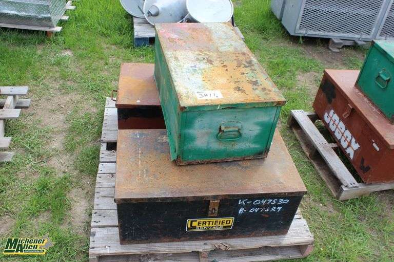 Pallet of 3 Steel 30" Job Boxes - Michener Allen Auctioneering Ltd