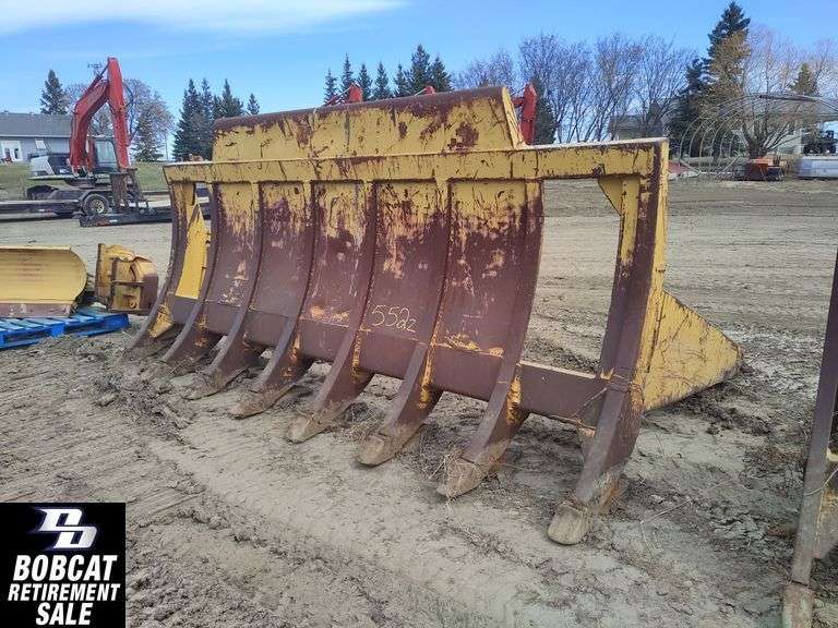148in Rake Crawler Attachment - Michener Allen Auctioneering Ltd