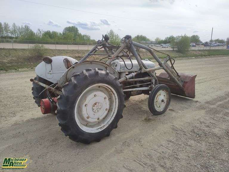 1940's Ford N2 Tractor - Michener Allen Auctioneering Ltd
