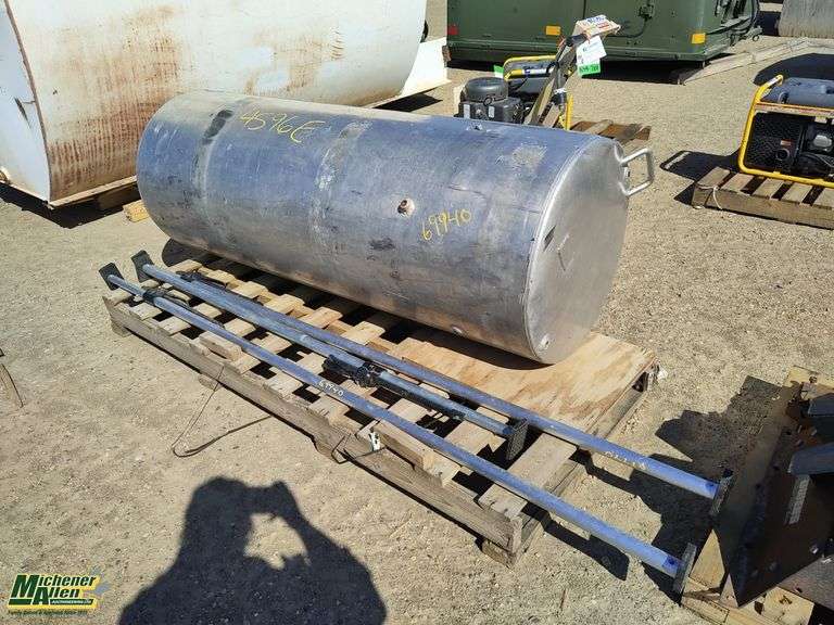 Carolina Aluminum Diesel Fuel Tank and 3 Load Bars - Michener Allen ...
