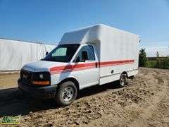 2010 GMC Savana S/A Cube Van - Michener Allen Auctioneering Ltd