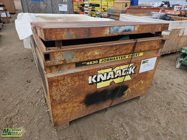 Knaack Job Box With Assorted Fasteners - Michener Allen Auctioneering Ltd