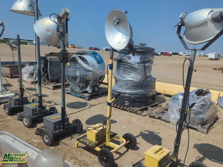 CEP Portable Electric Lamp - Michener Allen Auctioneering Ltd