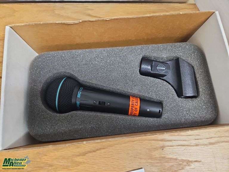 Microphone *No Cord* - Michener Allen Auctioneering Ltd