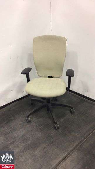 Yellow TEKNION T-3 synchro mid back chair - Michener Allen ...