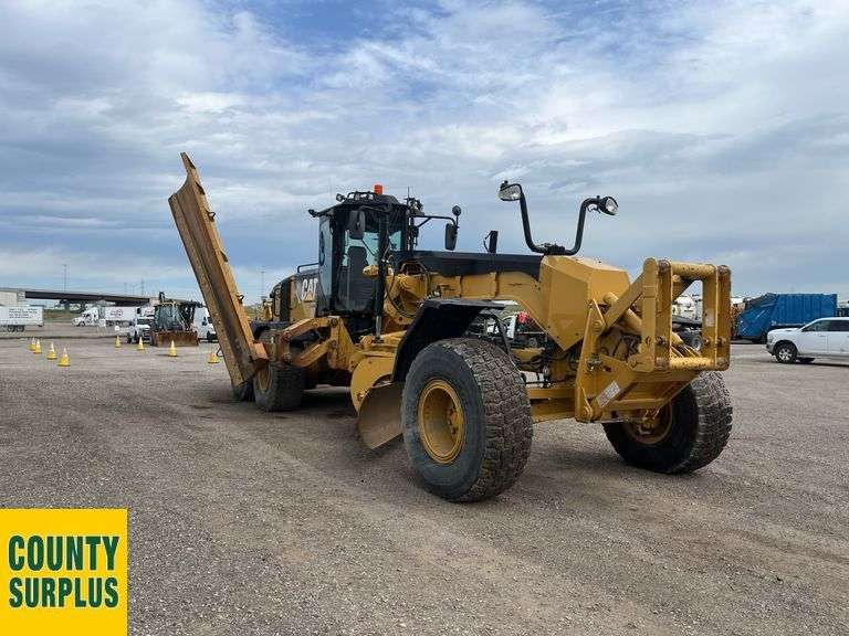 2015 Caterpillar 14M Grader Ripper/Scarifier, Snow Wing, Front Lift ...