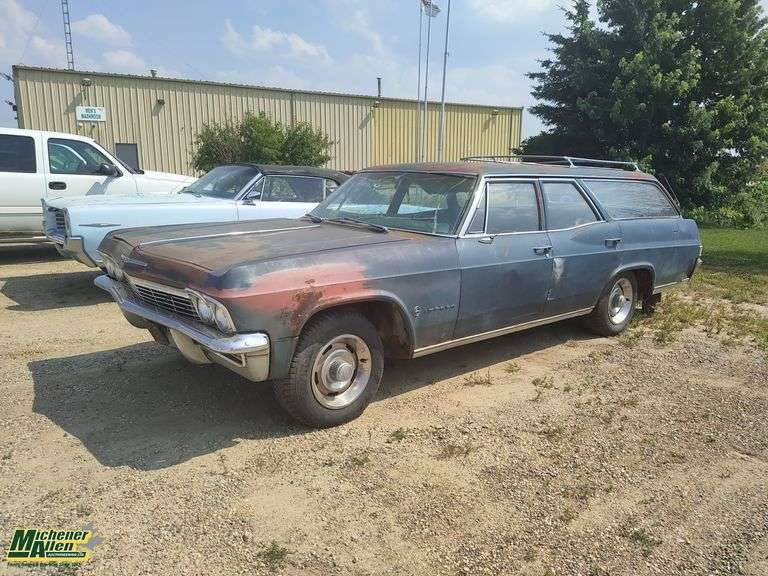 Non-Running 1965 Chevrolet Impala Wagon - Michener Allen Auctioneering Ltd
