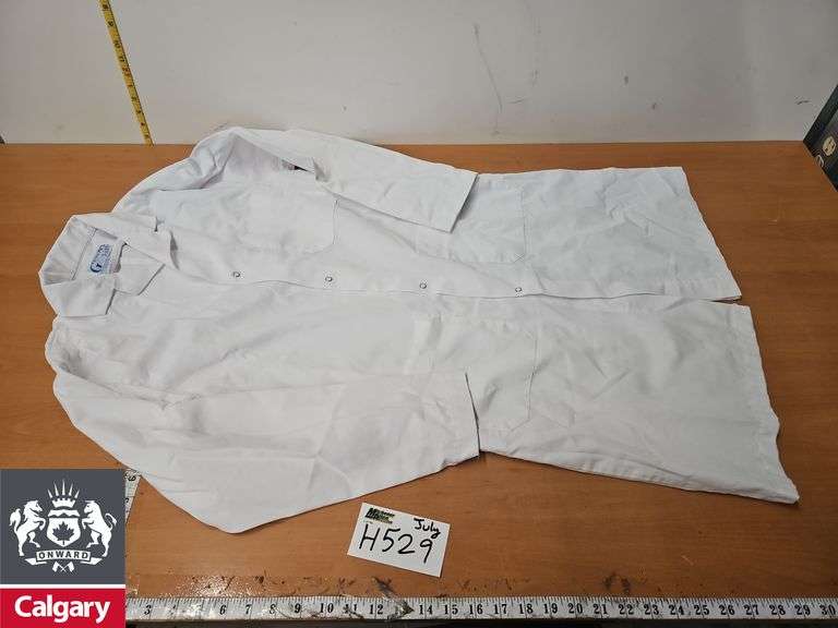 3x Garbage Bags of Various Lab Coats - Michener Allen Auctioneering Ltd