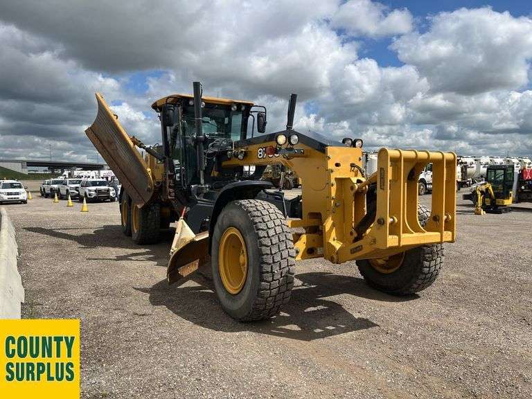 2017 John Deere 870G Grader Snow Wing, Front Lift Group - Michener ...