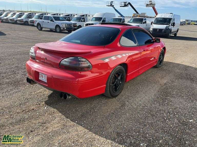 1999 Pontiac Grand Prix GTP 2dr Coupe Pace Car - Michener Allen ...